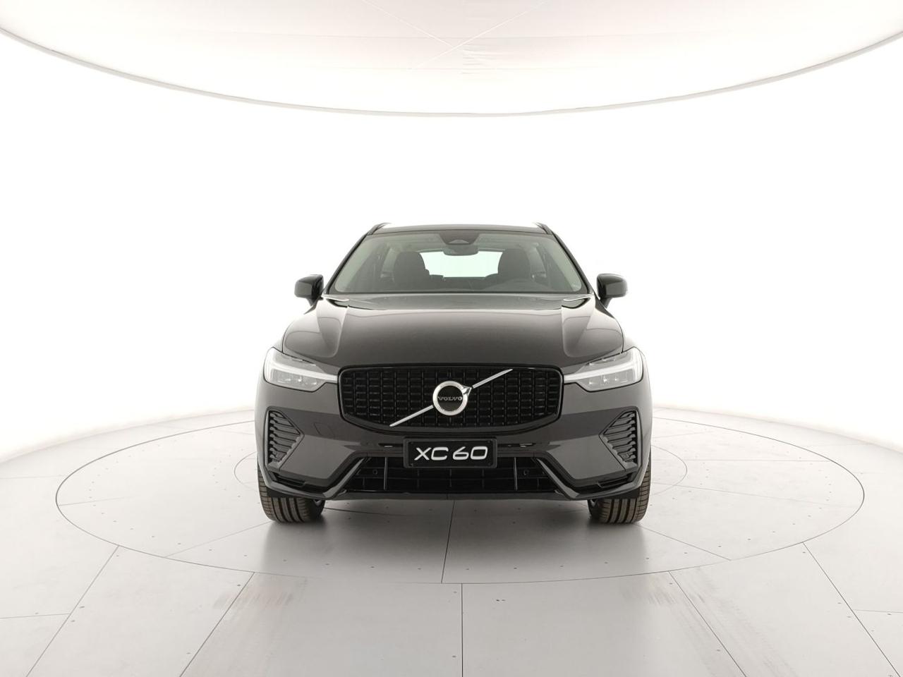 Auto nuova VOLVO XC60 B4 (d) automatico Plus Dark MY24 - PRONTA CONSEGNA - Motorsclub.com ...