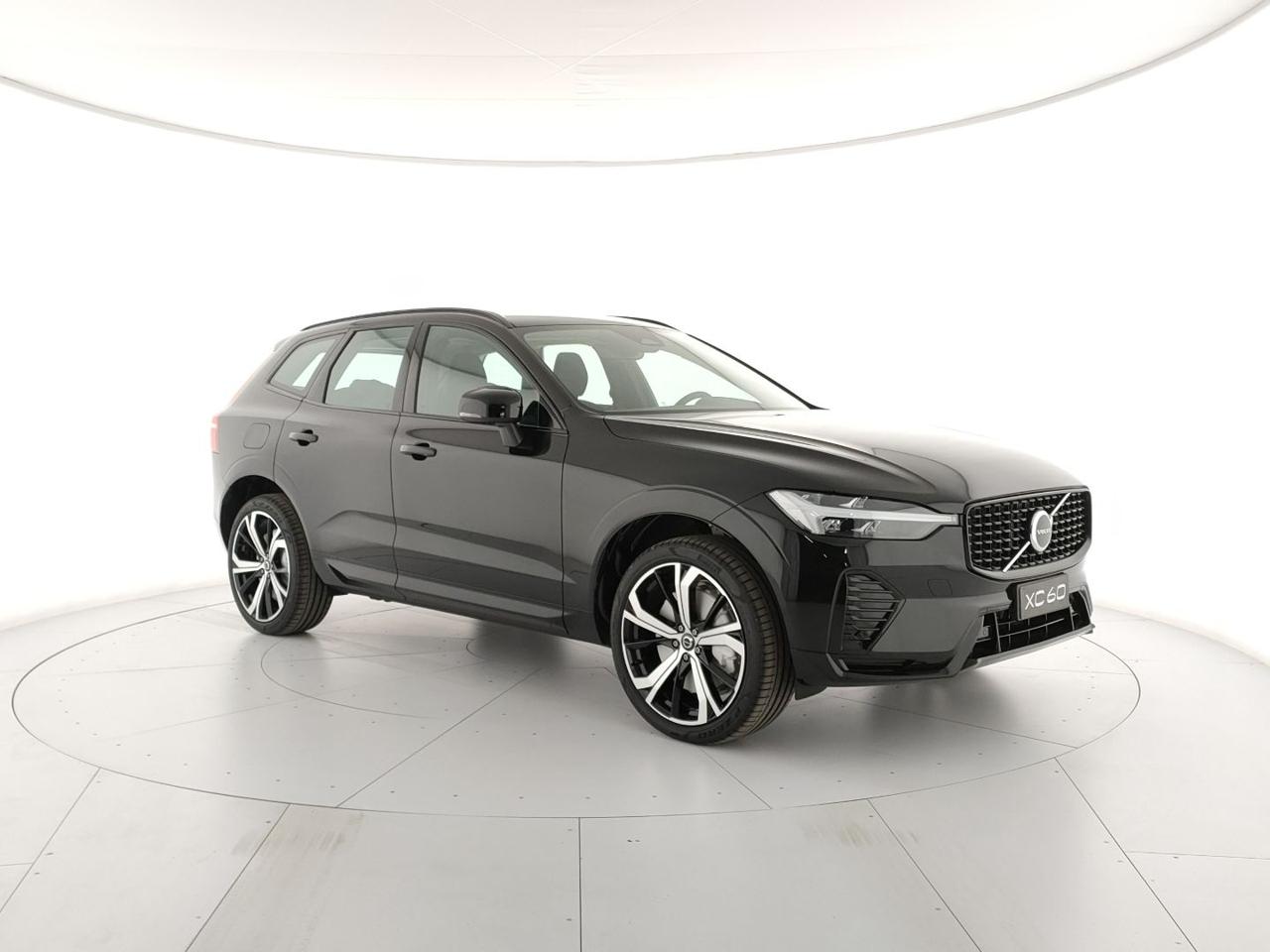 Auto nuova VOLVO XC60 B4 (d) automatico Plus Dark MY24 - PRONTA CONSEGNA - Motorsclub.com ...