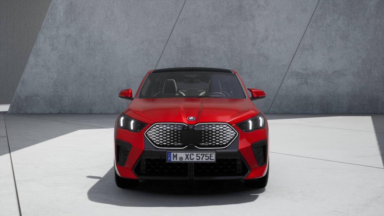 Auto km 0 BMW iX2 xDrive 30 Msport Pro - PRONTA CONSEGNA del 2024 ...