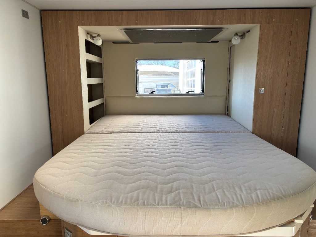 CAMPERISSIMI - Adria, COMPACT SCS - Camper semintegrale